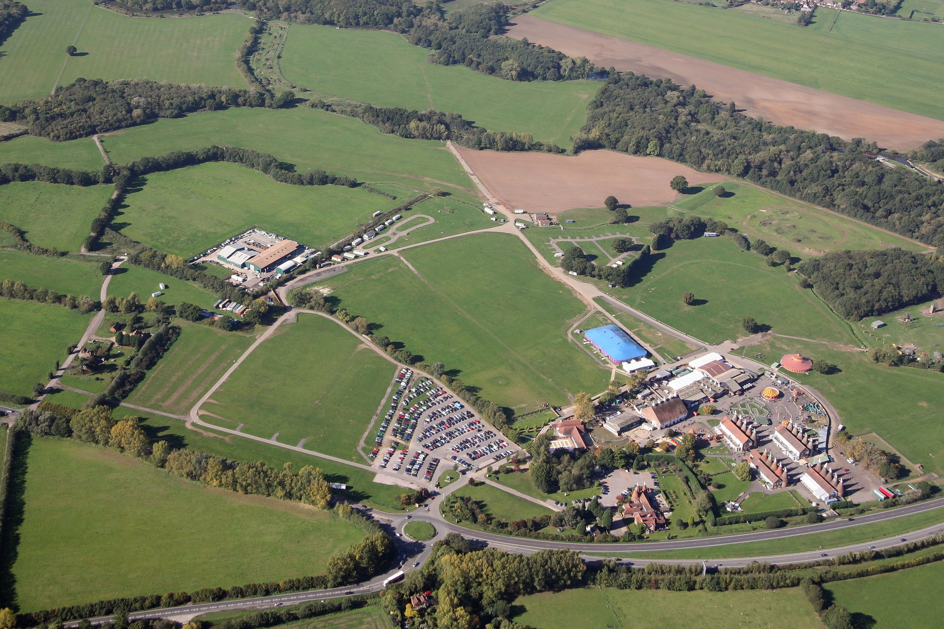 Hop Farm - Paddock Wood, Kent TN12, UK - Field Lover